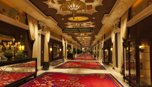 Perfect Decor Ideas for an Upscale and World Class 5 Star Restaurant